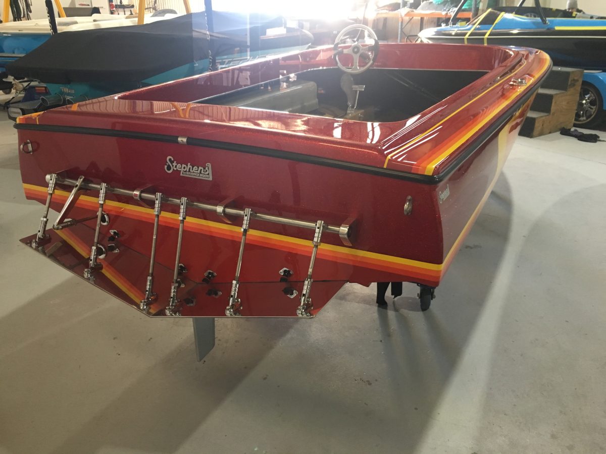 19V RACE - Stephens Boats