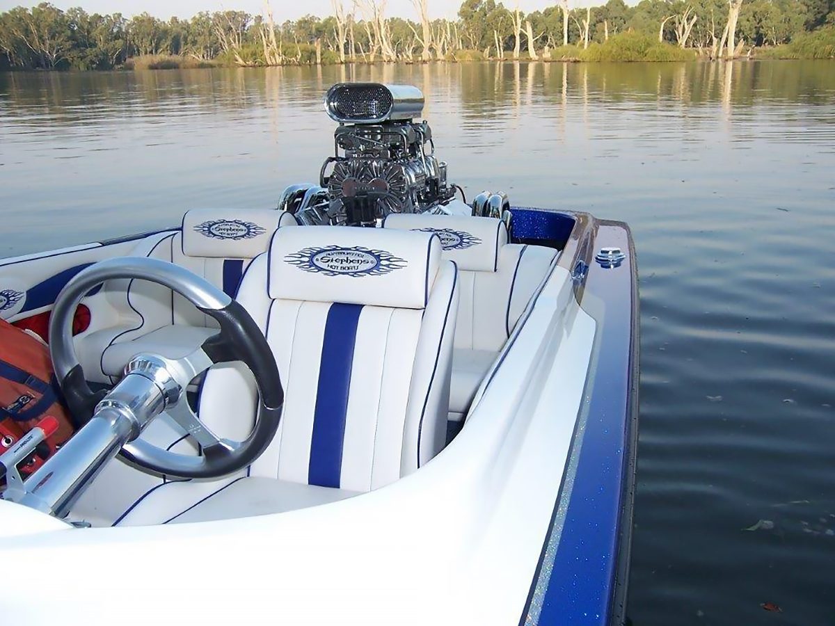 V SERIES HOON - Stephens Boats